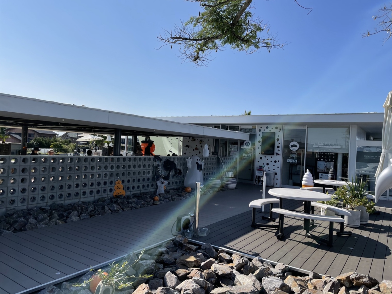 LATERRE（ラテール）-Dogrun SORA（ドッグランソラ）・Cafe ILCIELO（カフェ イルチェーロ）-愛知県豊橋市（テラスわんちゃんOK） | しずおかわんわんさんぽ